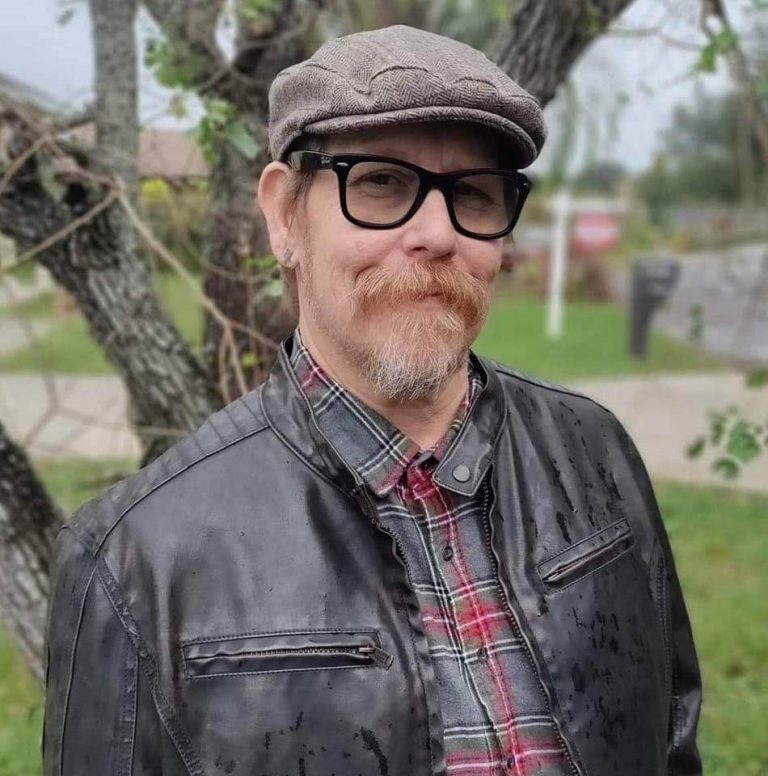 Featured Artist: Ron Bell | Venue Salon | Lakeland, FL